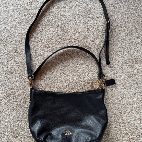 Coach | Bags | Coach Black Leather Shoulder Bag With Gold Hardware ...